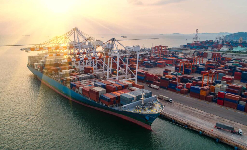 Container Ship Charter Rates Decline – Seanews